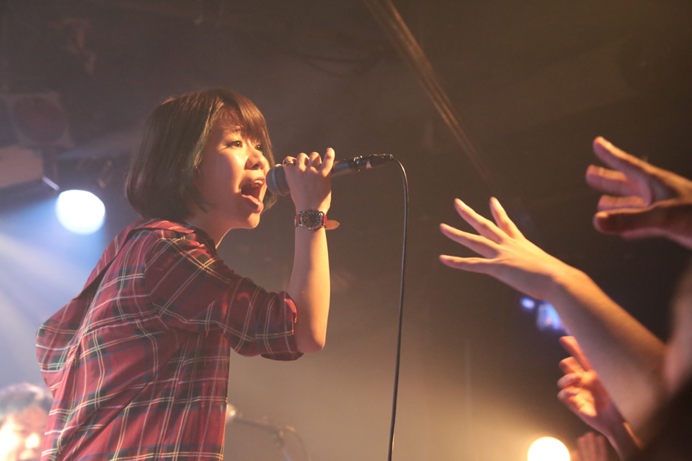 Split BoB×Shibuya eggman共同主催イベント「夜遊びプレゼンツ-AFTER VISION-Vol.4」、チケットが完売!? 終始、汗まみれの熱狂が続いた興奮の一夜 - Myuu♪