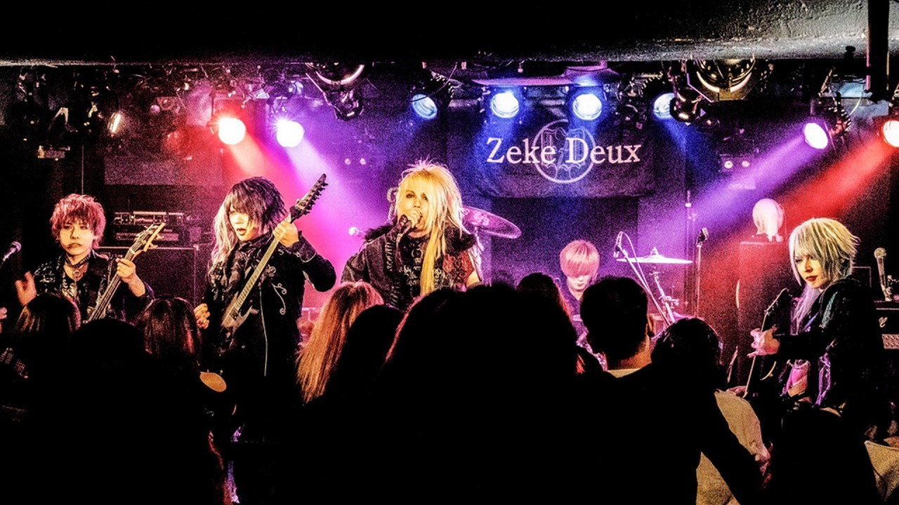 超満員の会場で、Zeke Deuxが1周年単独公演を開催。2023年1月に2nd Mini Album発売&無料ワンマンツアー決定！ - Myuu♪